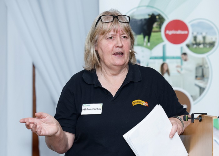 Livestock handling: Looking to learn new skills? - Teagasc ...