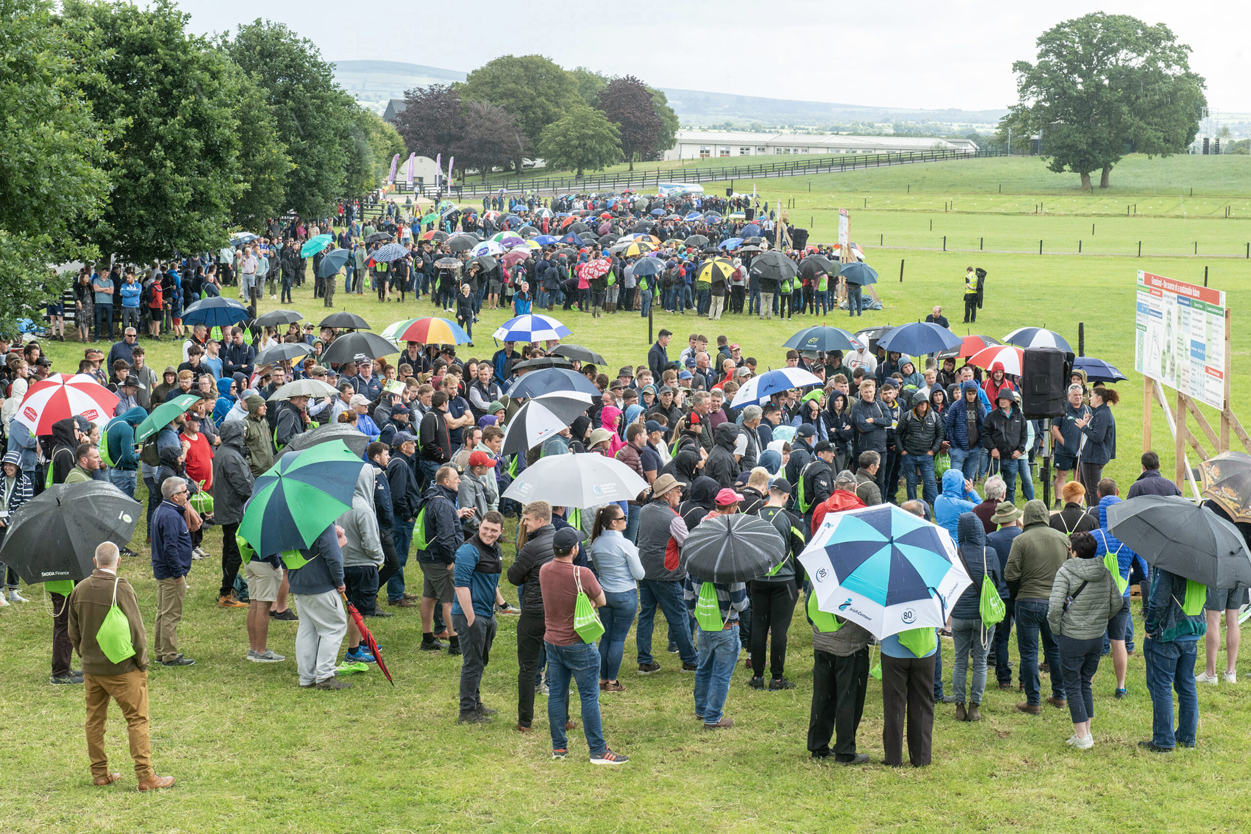 Massive numbers of Dairy Farmers attend Teagasc Moorepark’23 Open Day ...